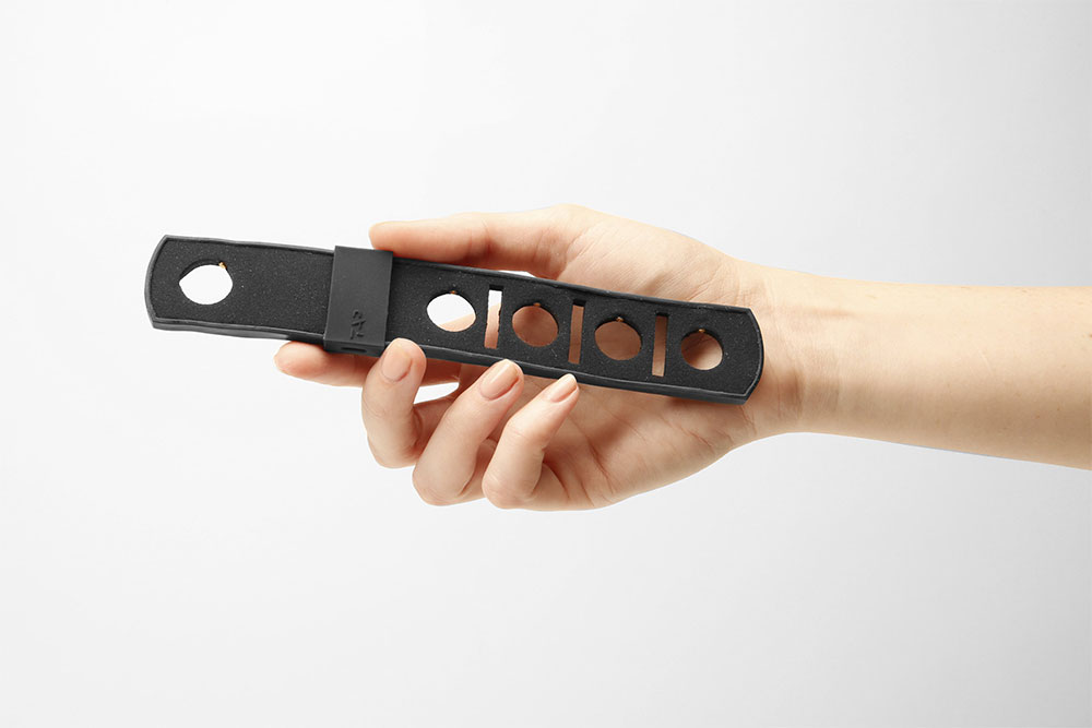 Tap Strap Sulap Tangan Anda Menjadi Keyboard Bluetooth - Hybrid.co.id