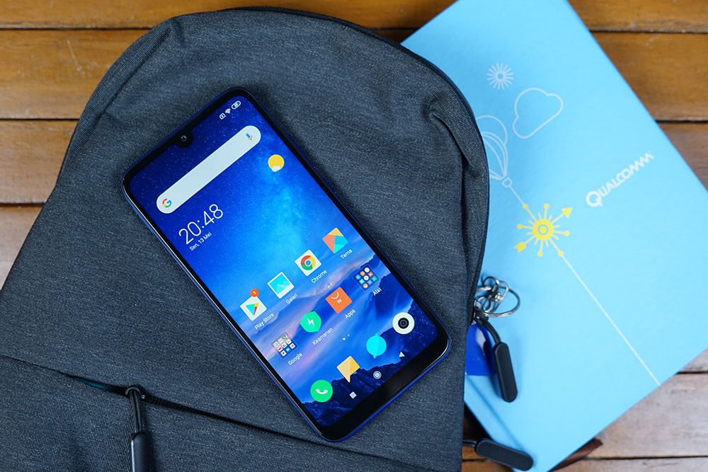 Review-Xiaomi-Redmi-7-8 - Hybrid.co.id