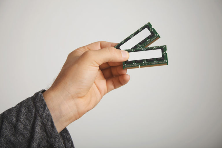 The History of Random Access Memory: From Drums to DDR5 - Hybrid.co.id