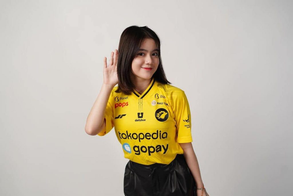 Profil ONIC Kayes: Brand Ambassador Cantik dan Idola Para Gamers